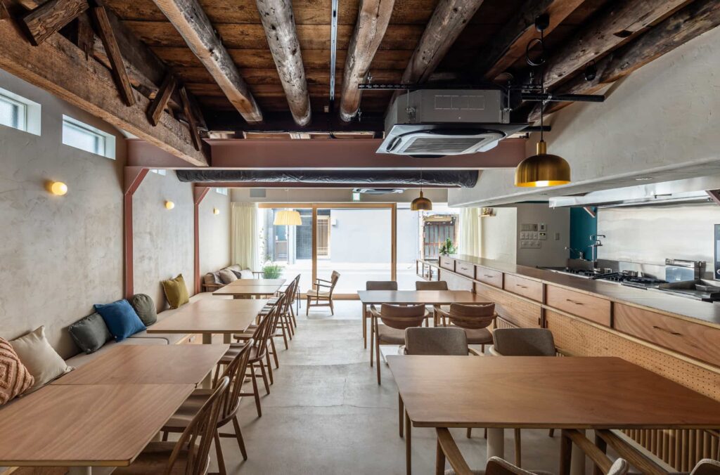 ALILU AMOA – LIGHTS